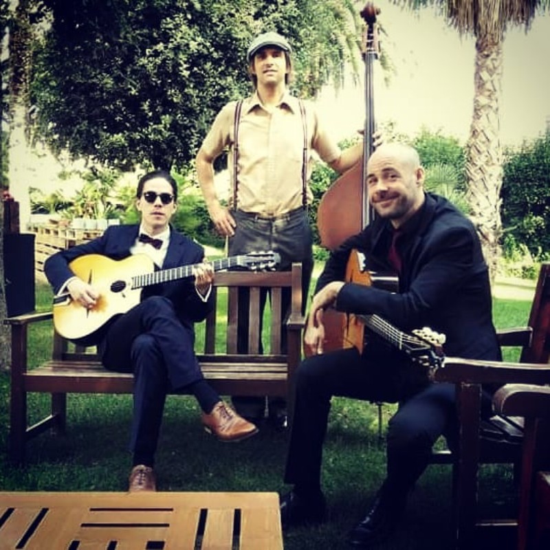 Le Pink Tzigane Gypsy Swing