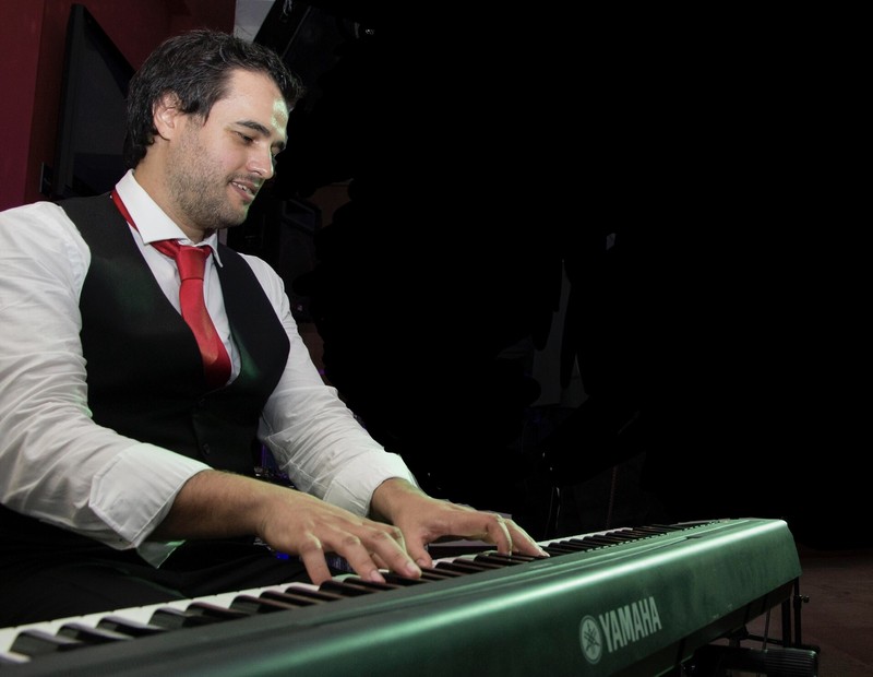 Andres Claudio Piano