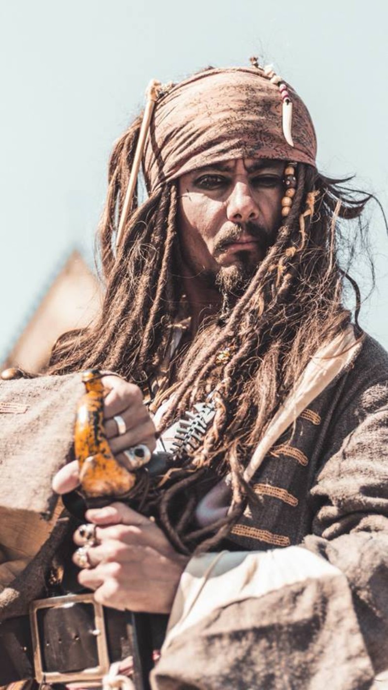 jack-sparrow-look-a-like