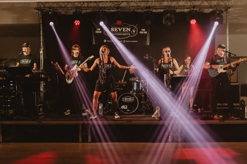 Seven en concierto